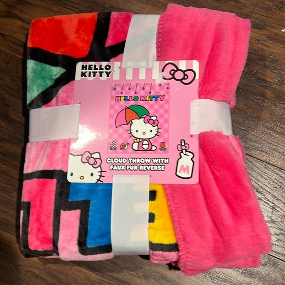 Hello Kitty | Bedding | Hello Kitty Blanket 5 X 60 New Pink Color ...